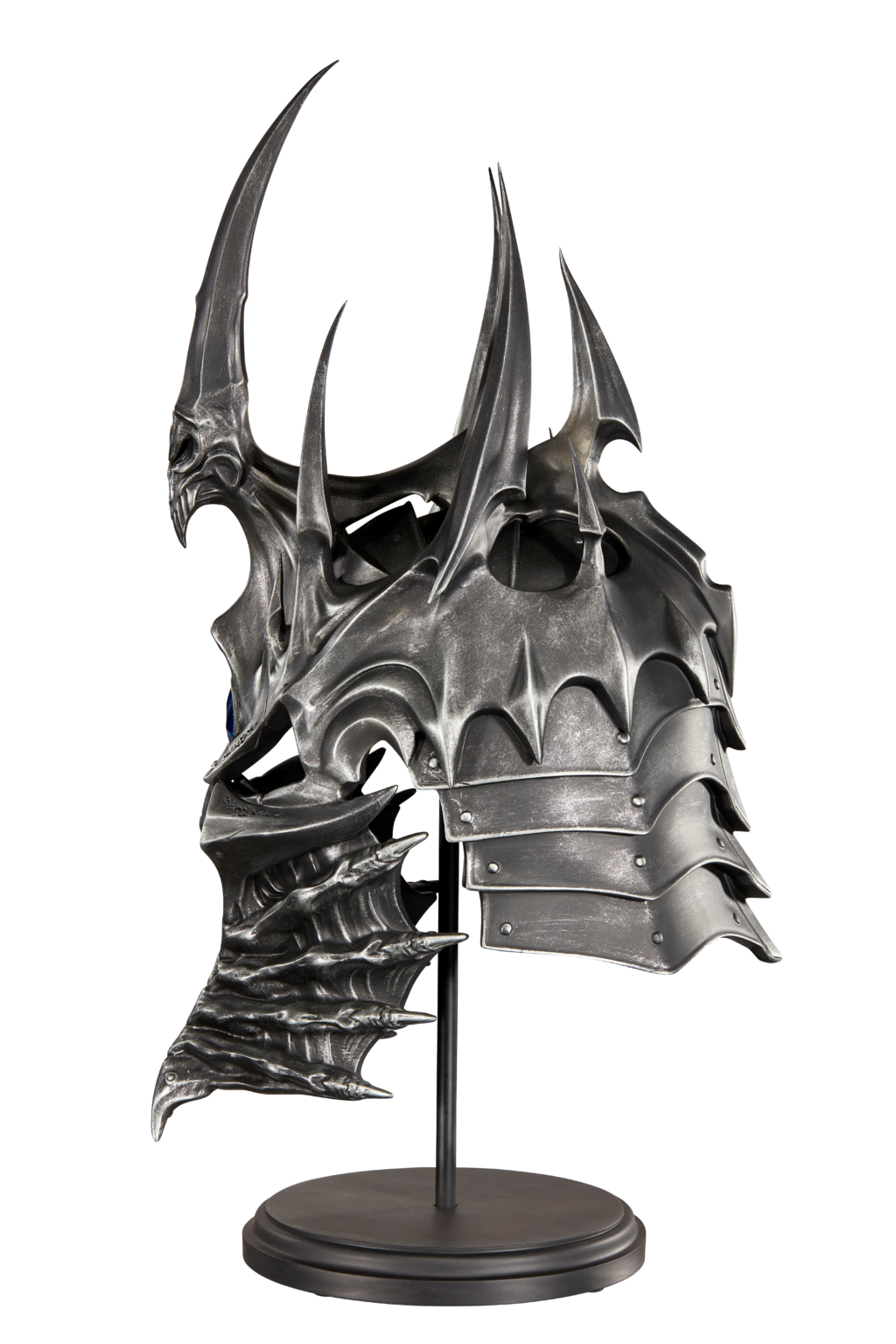 Blizzard Are Releasing a Fifteen Inch Tall Arthas Helm of Domination ...