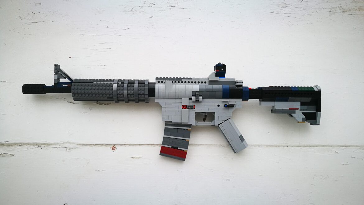 The Call of Duty: Black Ops Cold War XM4 Assault Rifle Gets A Lego ...