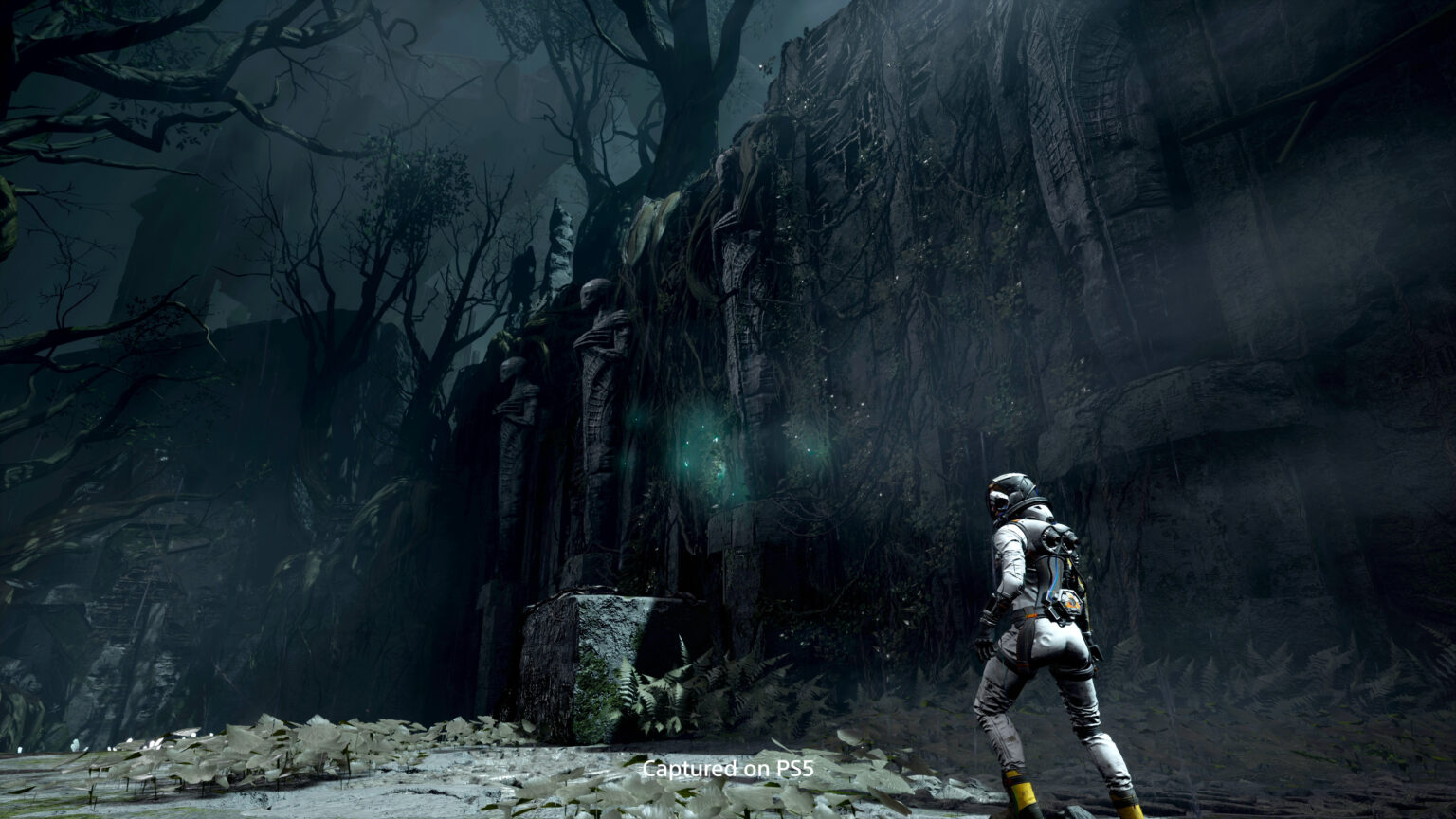 Helpful Parasites: How to Succeed in Returnal | Goomba Stomp Magazine